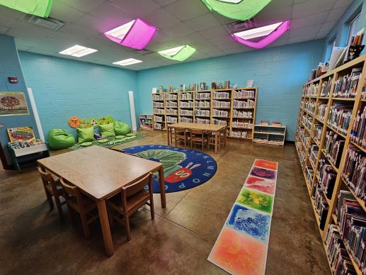 Lamar Bruni Vergara Inner City Branch Library Laredo Public Libraries